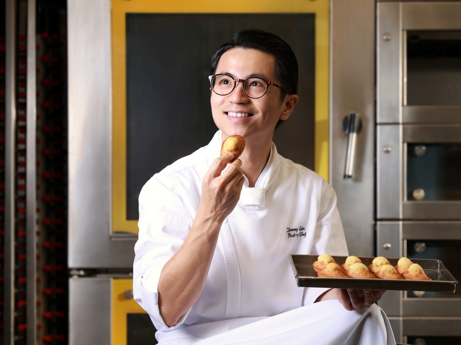 Cake Shop & Gift Shop - Conrad Dining